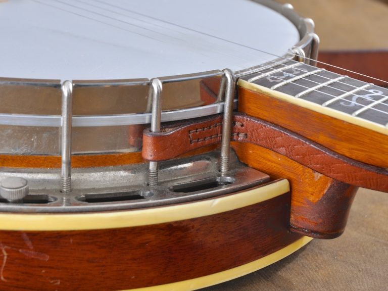 The Best Leather Banjo Strap - Huber Banjos